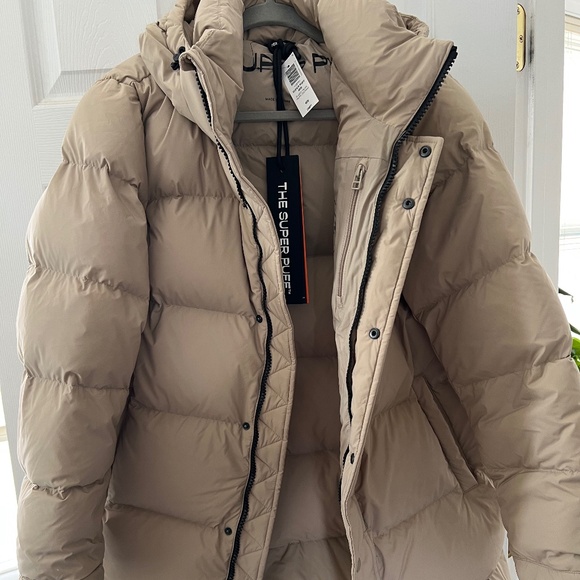 Aritzia | Jackets & Coats | Aritzia The Super Puff Mid | Poshmark